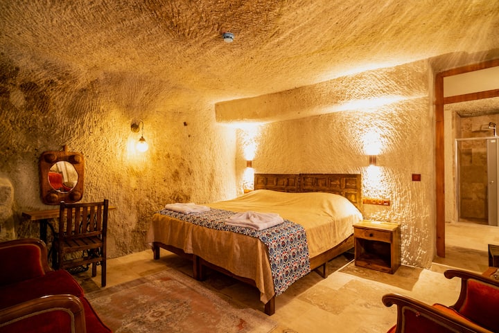 Cappadocia Inans Cave 102 (Swimming Pool Hot) - Nar