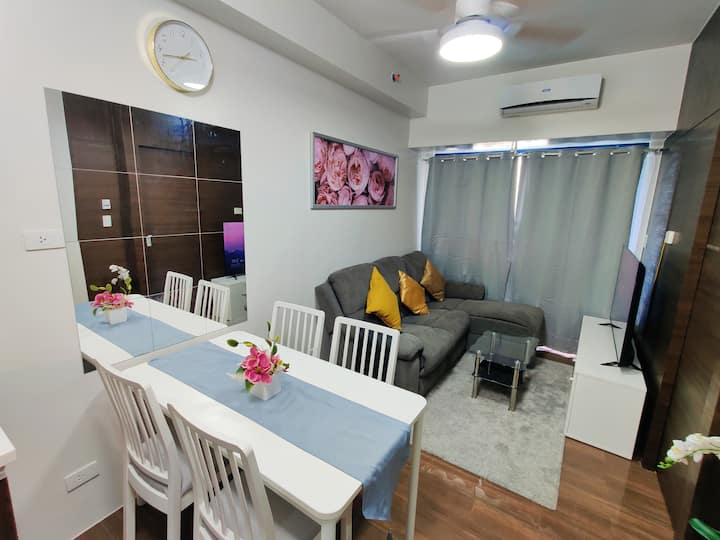 Cozy 2br Makati Condo • Balcony • 300mb • Netflix - Makati