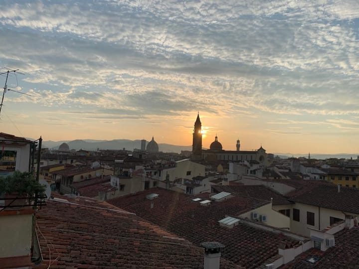 Cozy Apartment With A Beautiful Panoramic View - Florencia