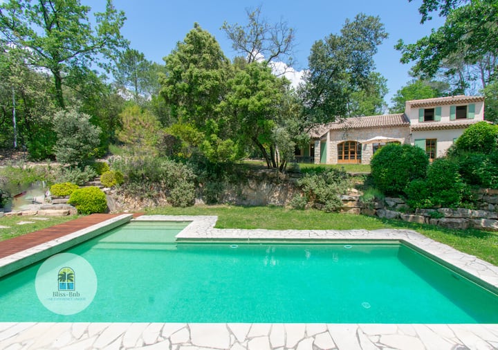 Le Clos Manou 270m2, Piscine, 5ch - Montauroux