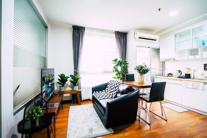 Specious, Rare Find, Workspace, Shopping Mall - Bangkok