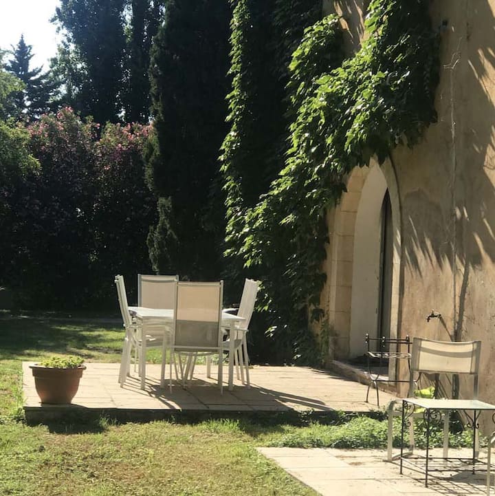 Le Rhône, 5 Pers, Repos, Jardin, Piscine - Camargue