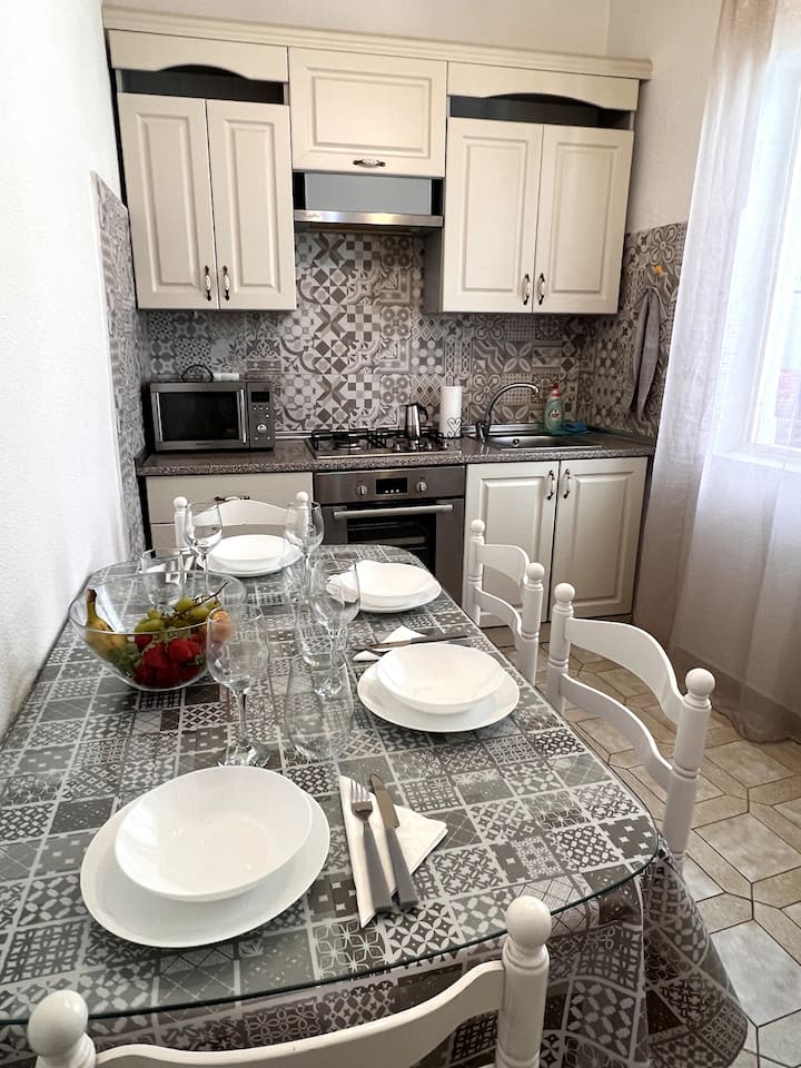 3-bedroom Flat Near The Beach & Center (Monthly) - Alicante
