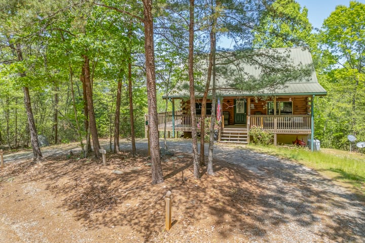 Maple Hill Cabin In Lake Lure. - Lake Lure, NC