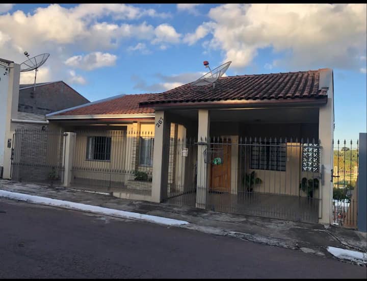 Casa No Coração Da Cidade - Castro, Brazil
