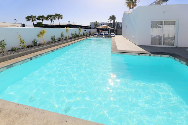 Casa El Cielo 3 Bedrooms, 3 Bathrooms, Sleeps 10 - Puerto del Carmen