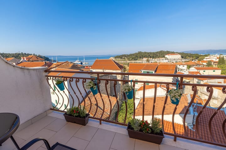 Makarska Center The Double View Apartment - Makarska