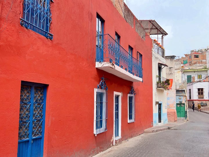 Alameda 30 (Estacionamiento Gratis/free Parking) - Guanajuato