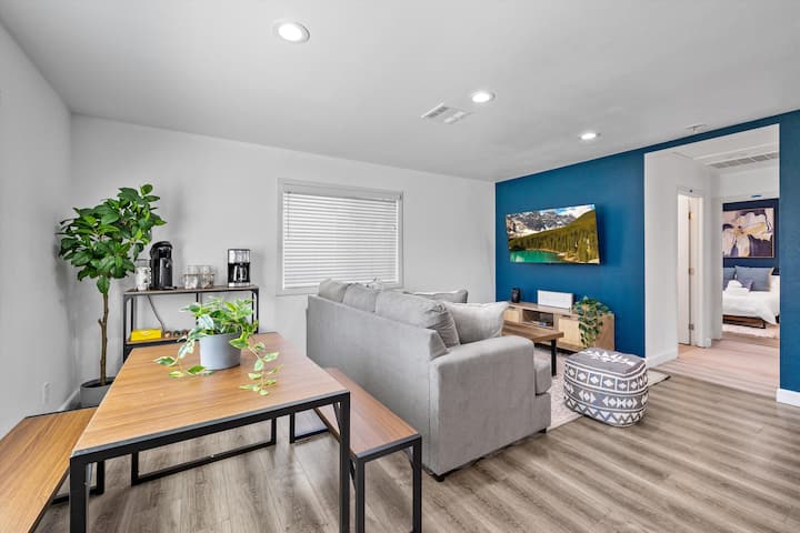 10min Choc/uci - *Newly Built!* Gated, Quiet 2br - Fullerton, CA