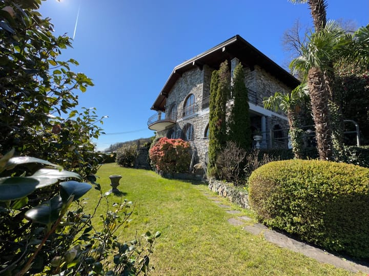 Villa "Casa Camelia" In A Dream Location - Cannobio