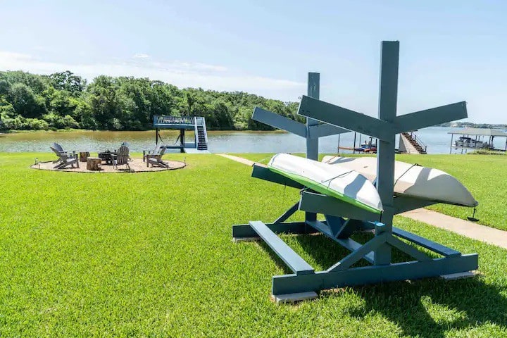 Pelican Estates Lake House At Cedar Creek Lake - Log Cabin, TX