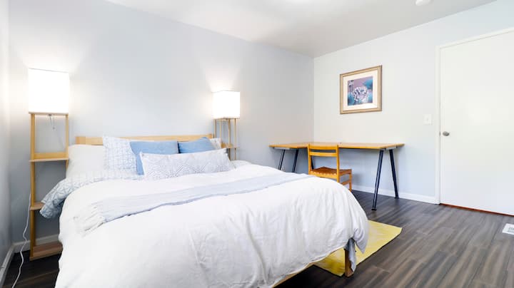 Private Room With Large Desk-4 - Santa Rosa