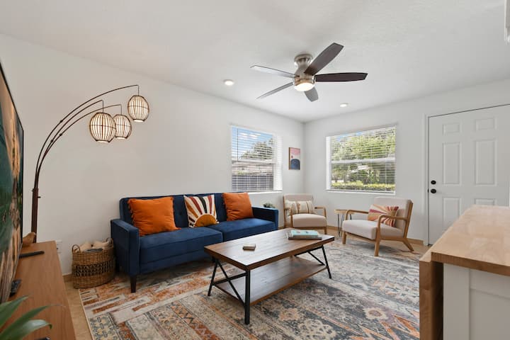 Boho Home In Hip Orlando Close To Downtown - Orlando, FL