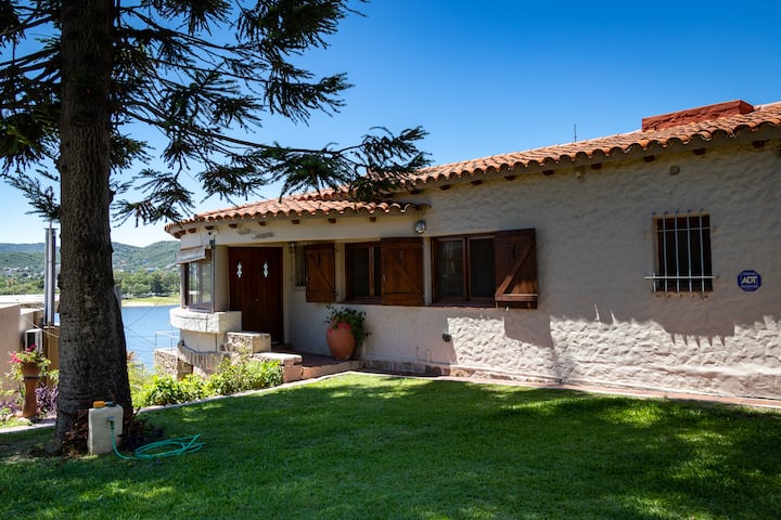 Hermosa Casa Con Increíble Vista Del Lago - Villa Carlos Paz