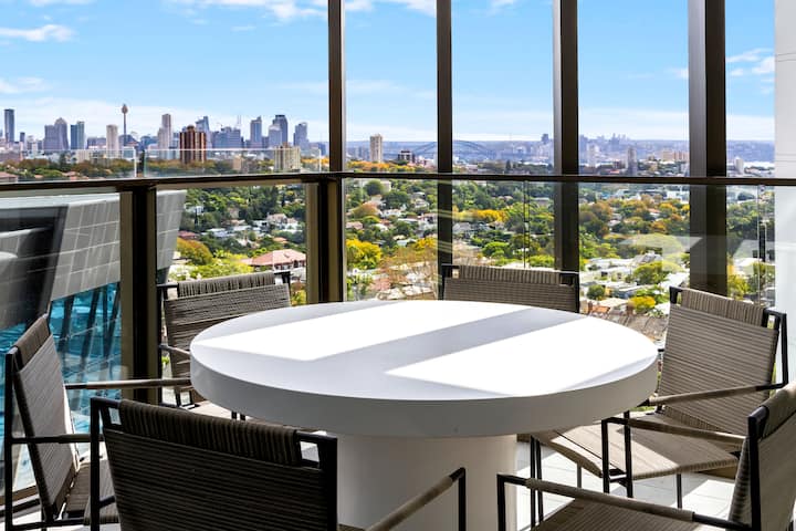 Sunset Spectacular In Bondi Junction - Bondi Beach