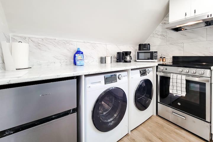 Cozy Home Central Niagara Falls - Niagara Falls