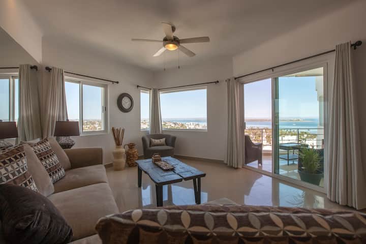 Modern Condo With Best Views Of La Paz - La Paz