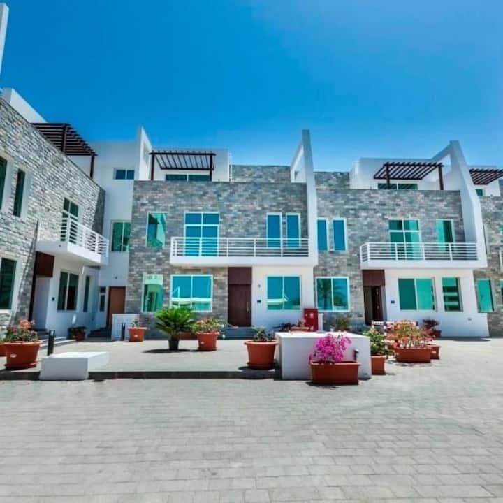 Beach Front Villa In Muscat - Muscat