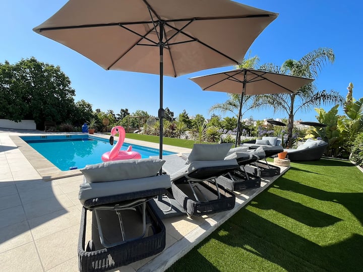 Tiny Villa W/ Private Pool & Garden @ Solar Da Paz - Portimão