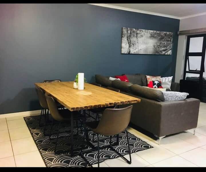 #Alimamaspaces:buhle's Balboa - Johannesburg
