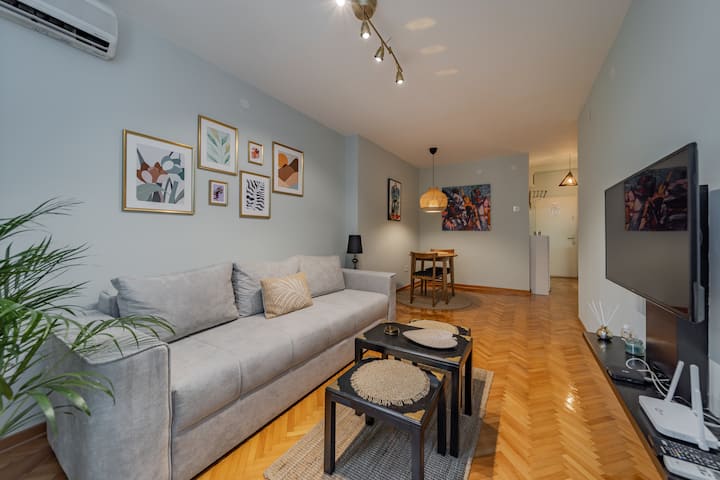 Charming One Bedroom In The Heart Of Belgrade - Belgrade