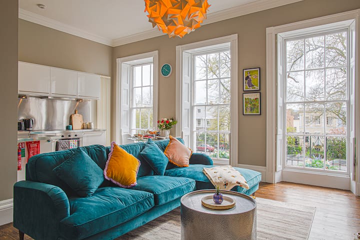 Stylish Grade Ii Listed Apartment: The London - 윈치콤