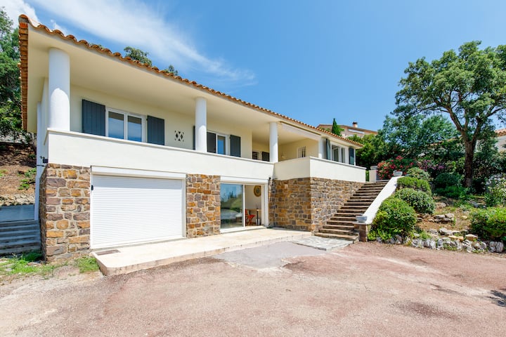 Les Trois Piliers Yourhosthelper - Saint-Tropez