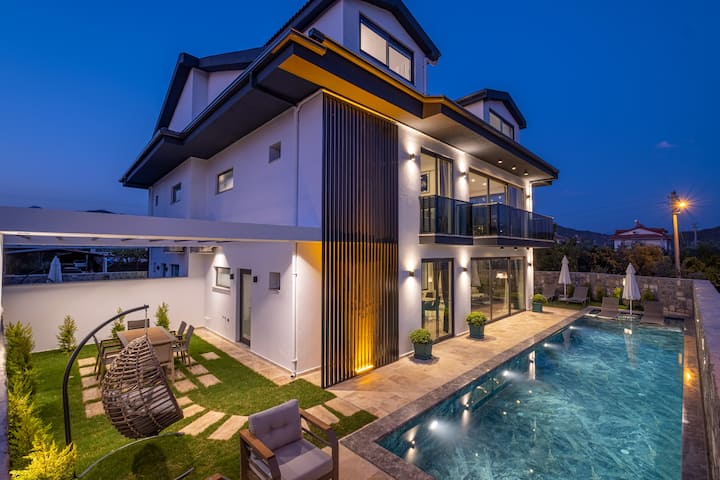 Fethiye ÇAlış Mevkii Lüks Villa - Fethiye