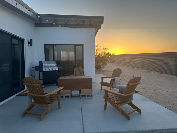 Hideaway In The Desert - Twentynine Palms, CA