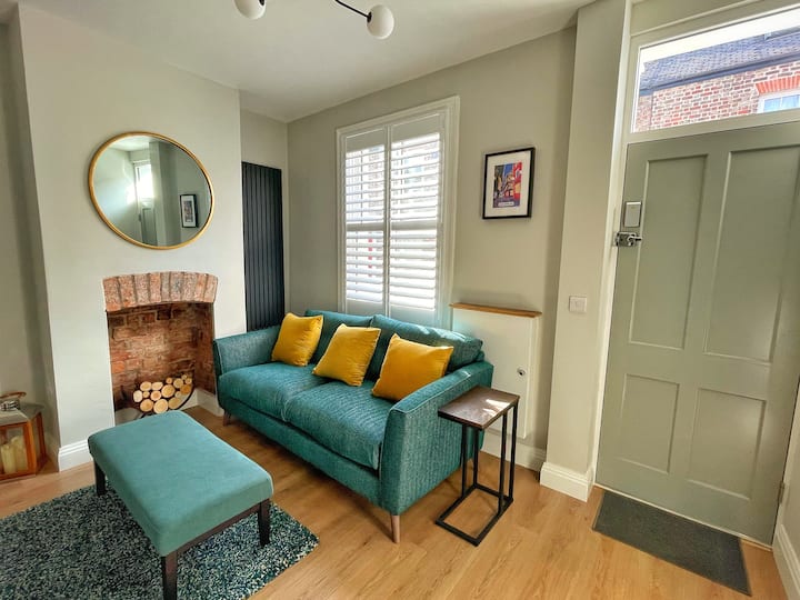 Renovated Home In City Centre With Free Parking - York