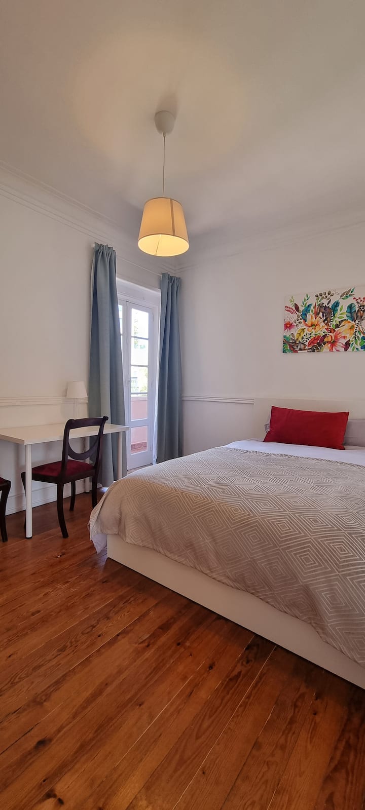 Schönes Zimmer Balkon Doppelbett - Lisbona