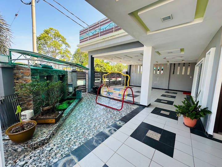 Sekinchan Homestay 3 Storey Semi D 24paxs 适耕庄民宿 - Sekinchan