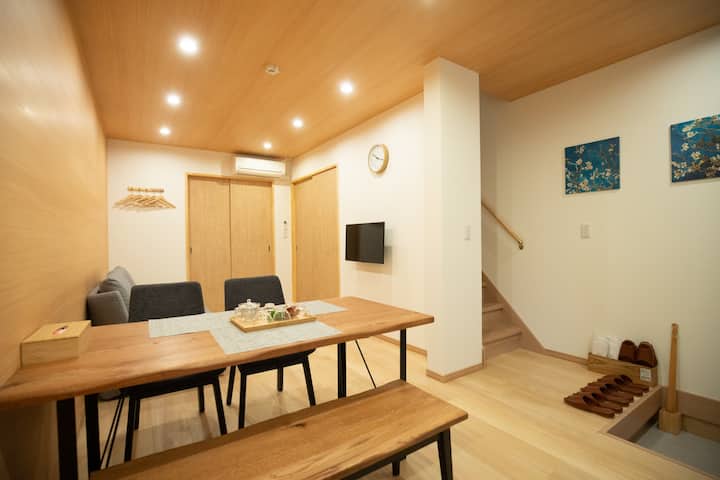 【古月庭】贅沢な和モダン一軒家|岸里駅徒歩4分|天下茶屋駅徒歩9分| 難波、梅田、関西空港へ直通 - Osaka