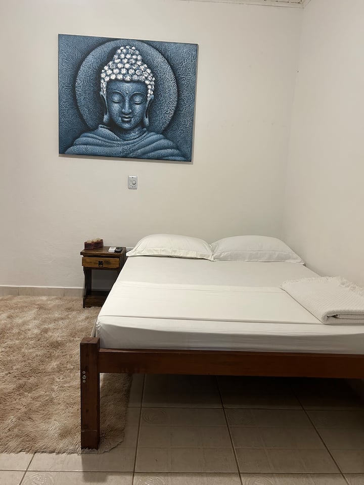 Encasa Guest House - Suíte Casal Hibisco - イリャベラ