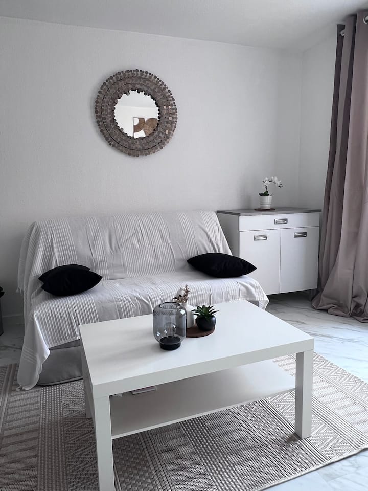 Cosy Studio Au Bord De Mer - La Londe-les-Maures