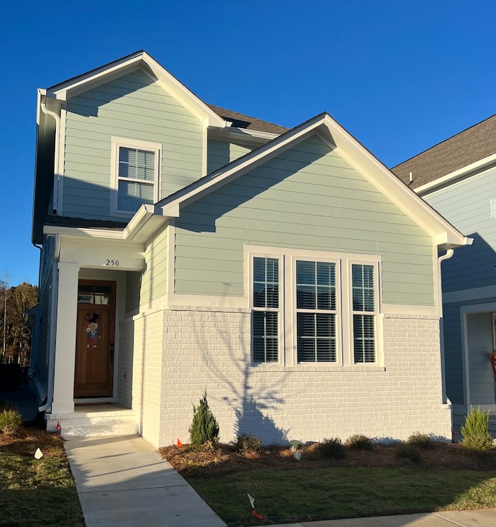 The Hotty Texan - Oxford, MS