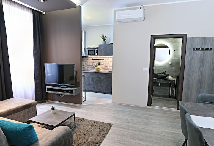 Cozy 2 Bedroom Apartment,center - Belgrad