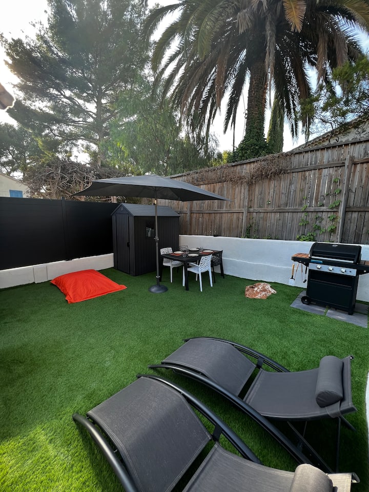 Proche Plage, Détente Et Modernité - Bandol