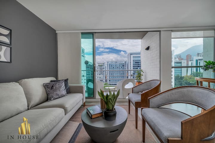 Torre 6 Sur - Loft Moderno: Balcón, Ac / Poblado - 