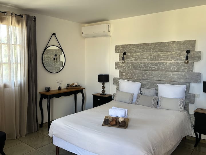 Très Belle Chambre De Charme - Saint-Florent
