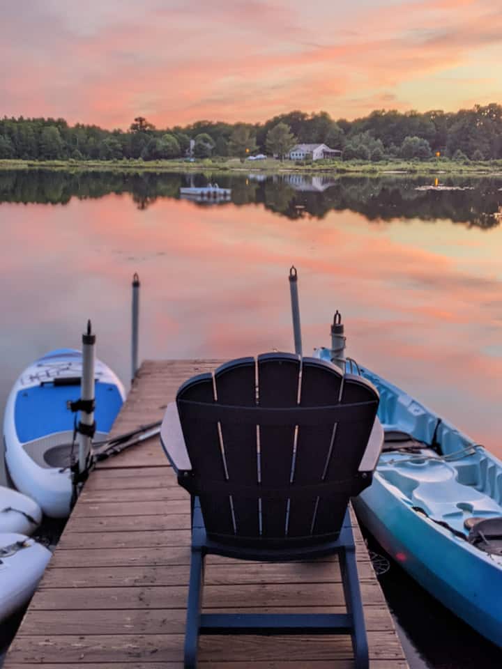 Quiet Catskills Lake House - Rock Hill, NY