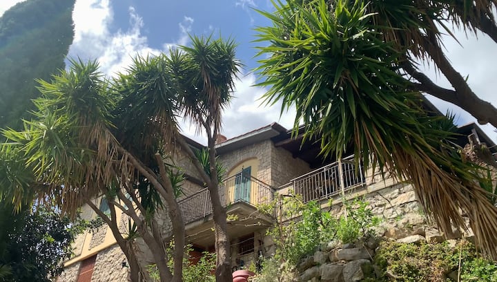 Natur Haus Auf Den Bergen - Itri