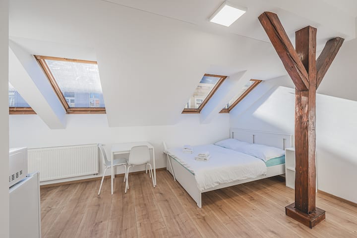 Flat Near Prague Castle | Stylish & Prime Location - Prague