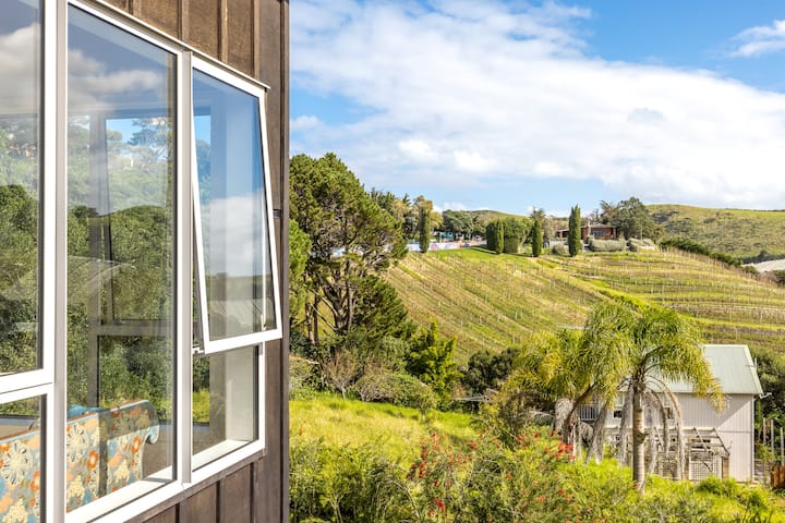 Vineyard Magic | Be My Guest - Waiheke Island