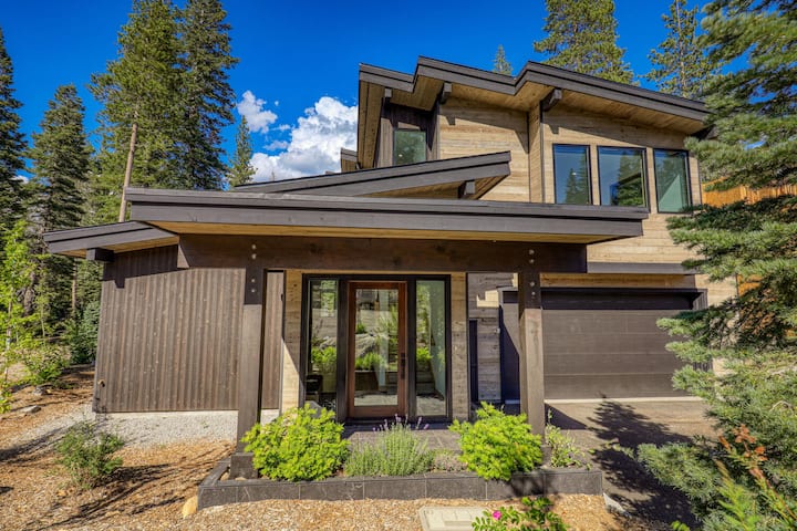 New 4-bed Mountain Modern Home In Olympic Valley - Tahoe City, CA