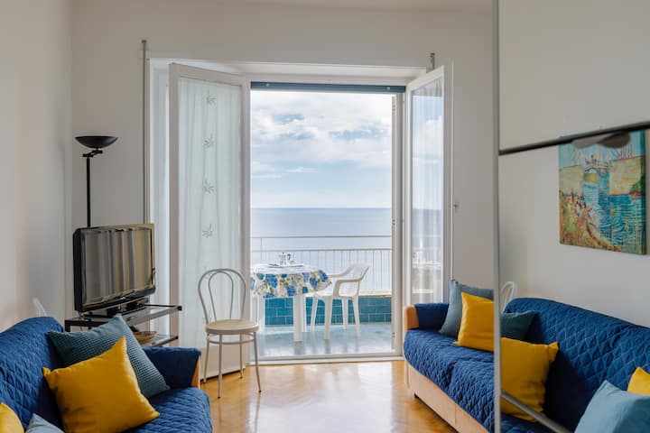 Sunshine Suite 9, Front & Seaview, 100meters Beach - Bordighera