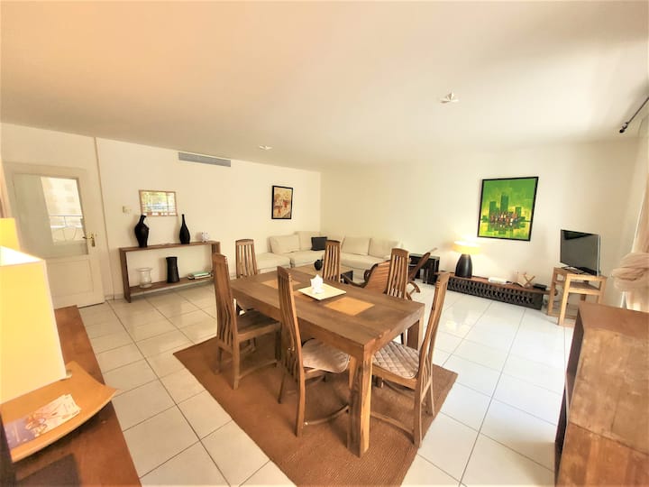 T4/ Terrasse/ Parking Et Clim - Marseille