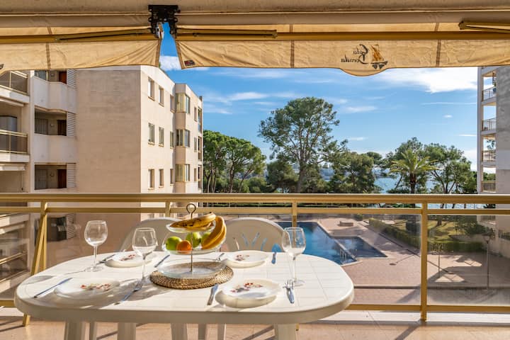 Sea View · Beachfront · Pool · Relax In Salou! - Tarragona