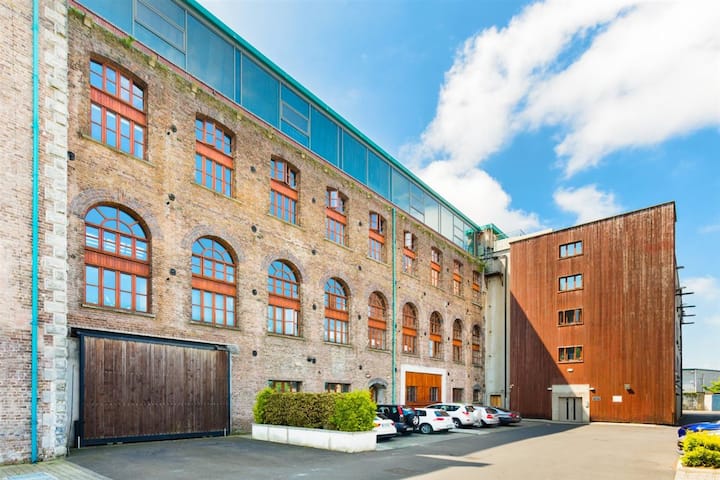 Luxury Loft In Dublin's Old Distillery - Dublin
