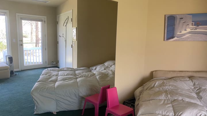 The Room By The Creek - Elgin, IL